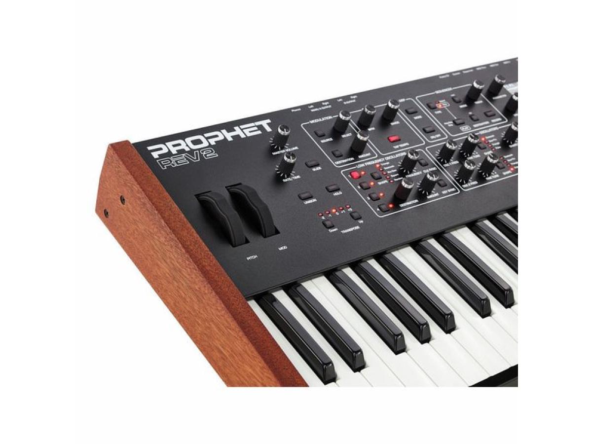 Sequential Prophet REV2-8 - BimotorDJ